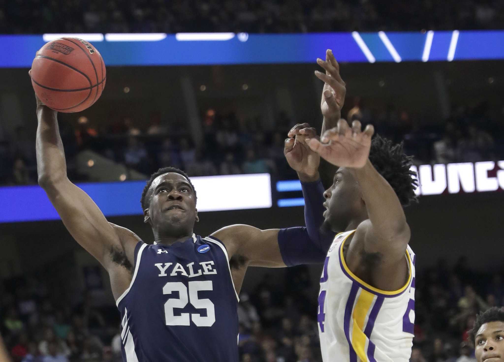 UNLV transfer Joel Ntambwe, who visited UConn over the weekend, could ...