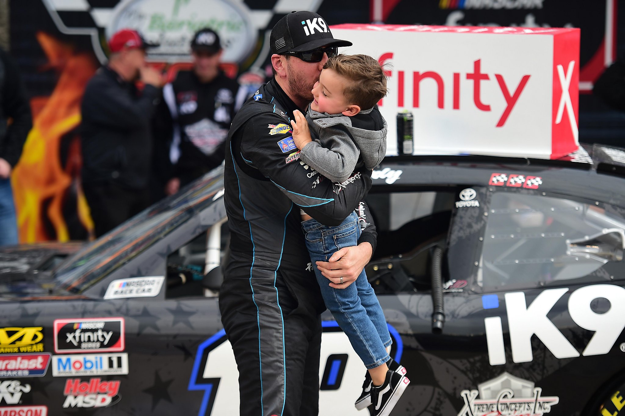 Andrew Seliskar leads Cal men to sixth NCAA swimming title