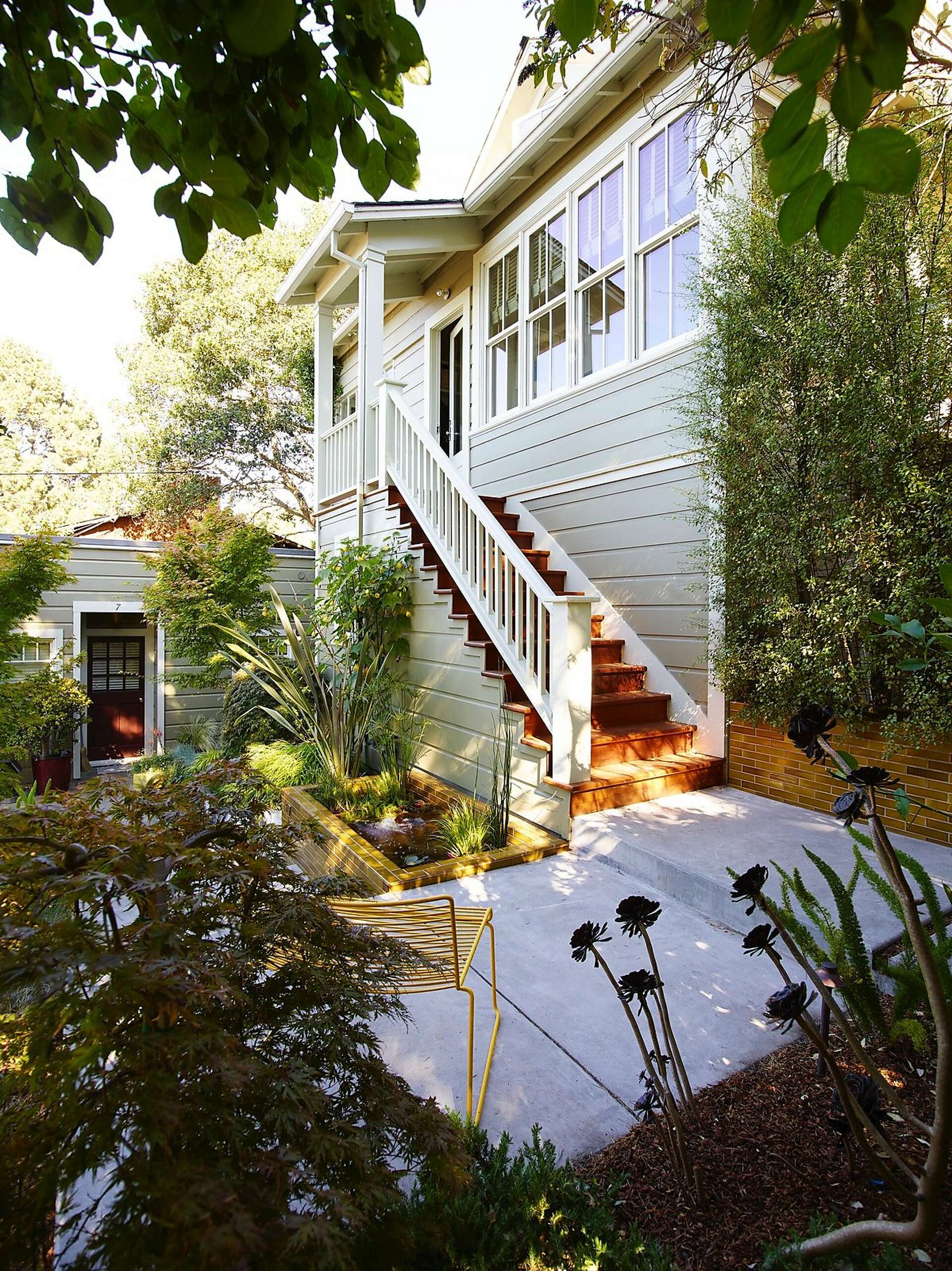 Tour the Heath Ceramics owners’ Victorian house