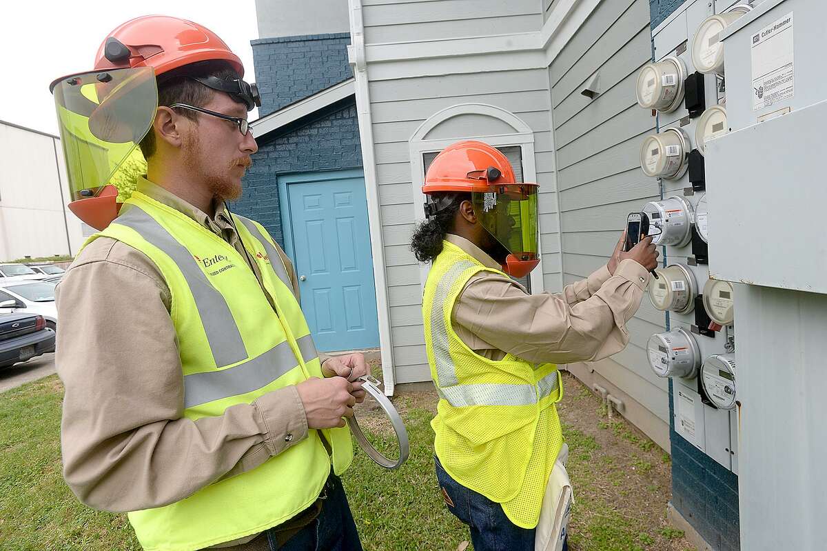 Surcharge greets Entergy customers ahead of smart meter installation