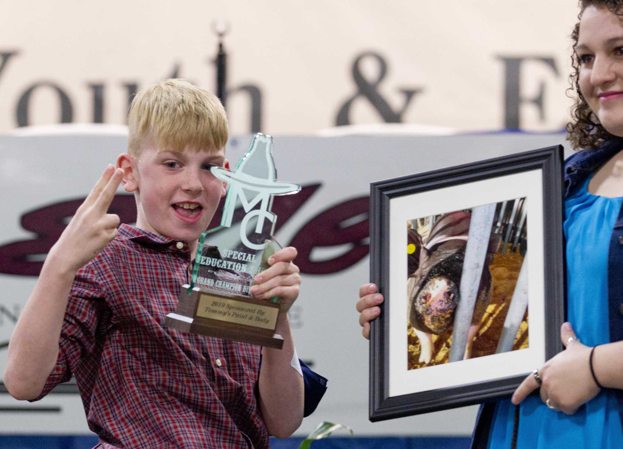 Sunshine Day winners take home trophies, scholarship money at awards ...