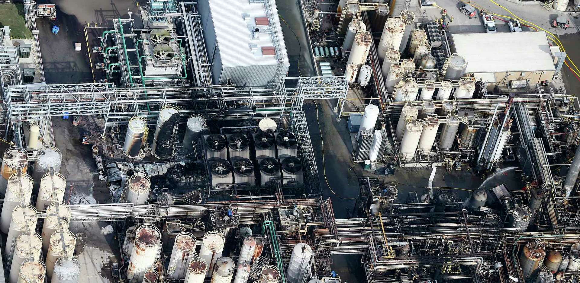 One dead in fire at KMCO chemical plant in Crosby