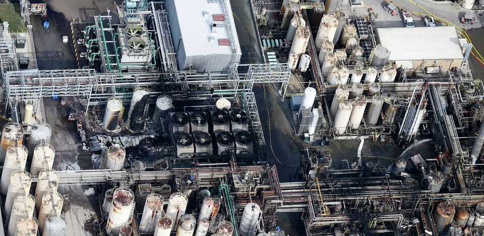 One dead in fire at KMCO chemical plant in Crosby