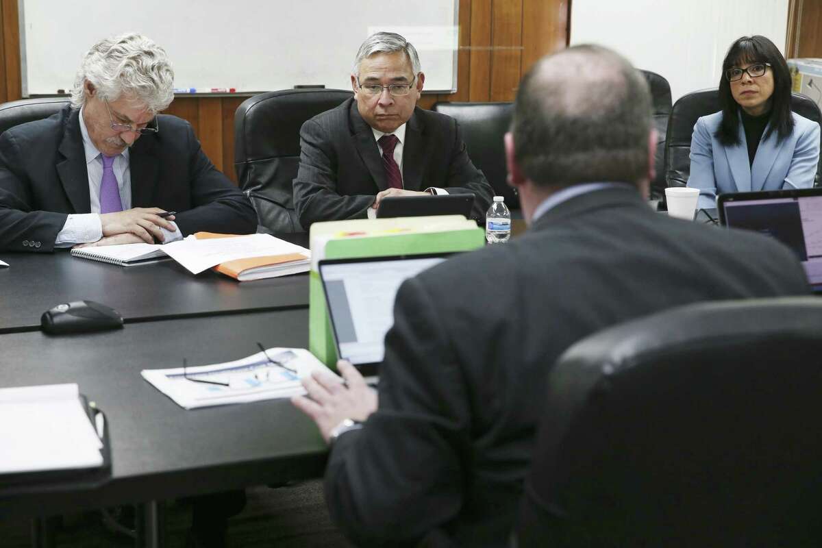 Years-long contract stalemate for San Antonio firefighters reaches new ...