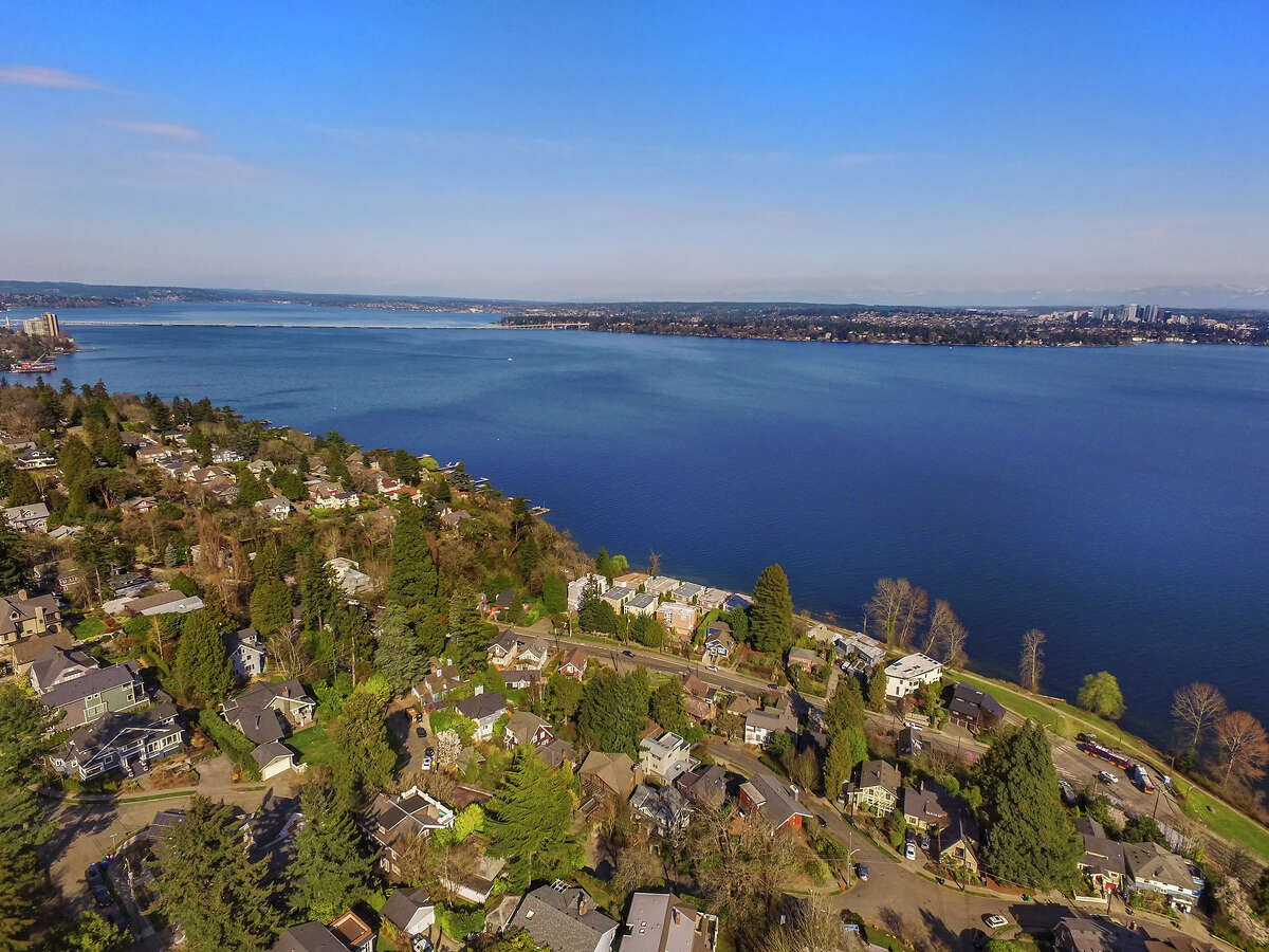 1908 Madrona beauty has views and charm for miles