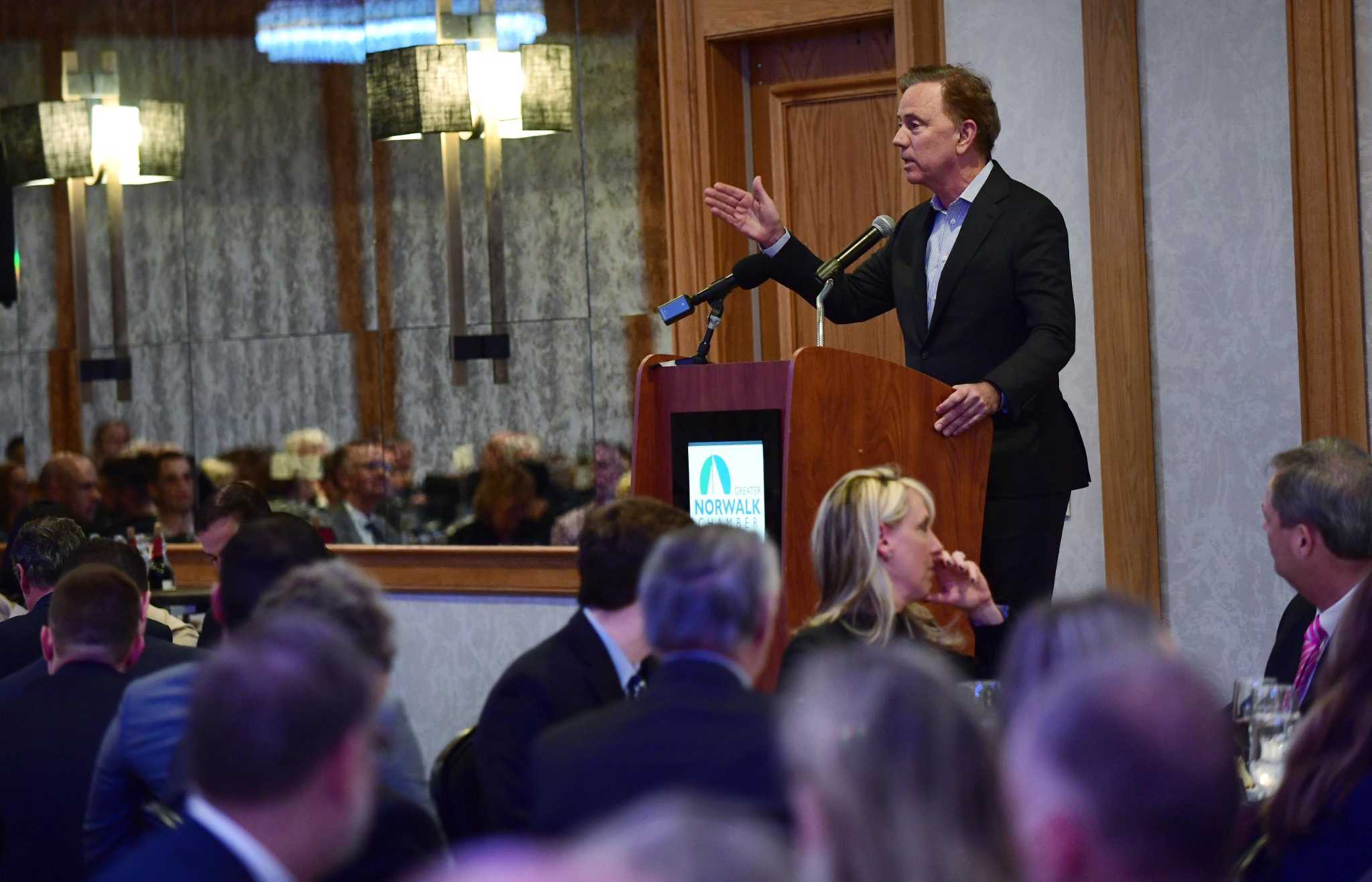 Governor speaks at Norwalk chamber event
