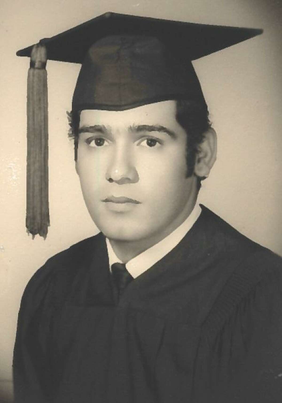 CARLOS GARZA