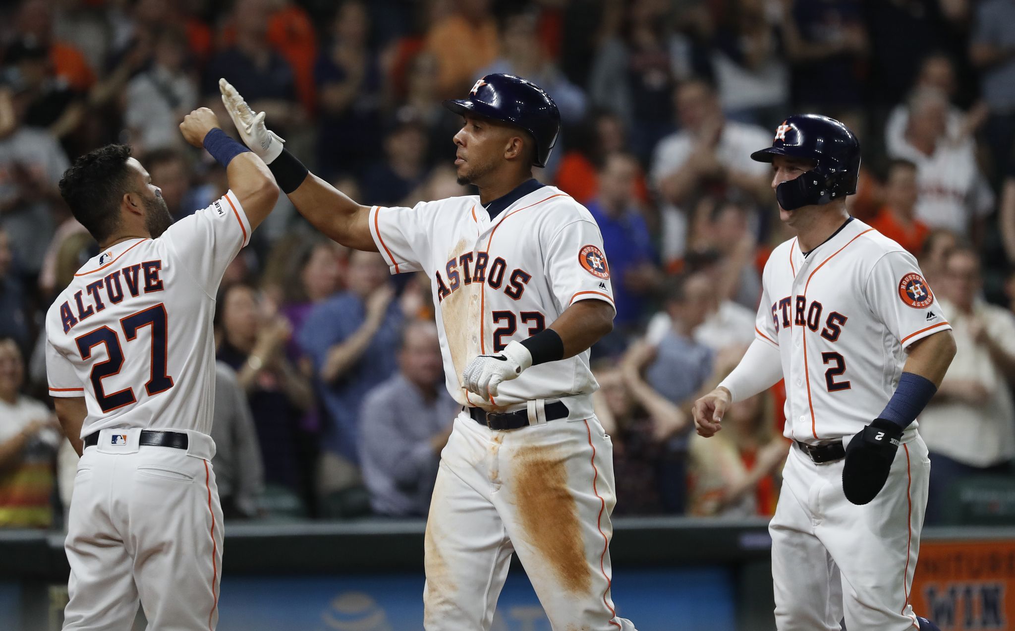 Offense erupts to send Astros over Athletics