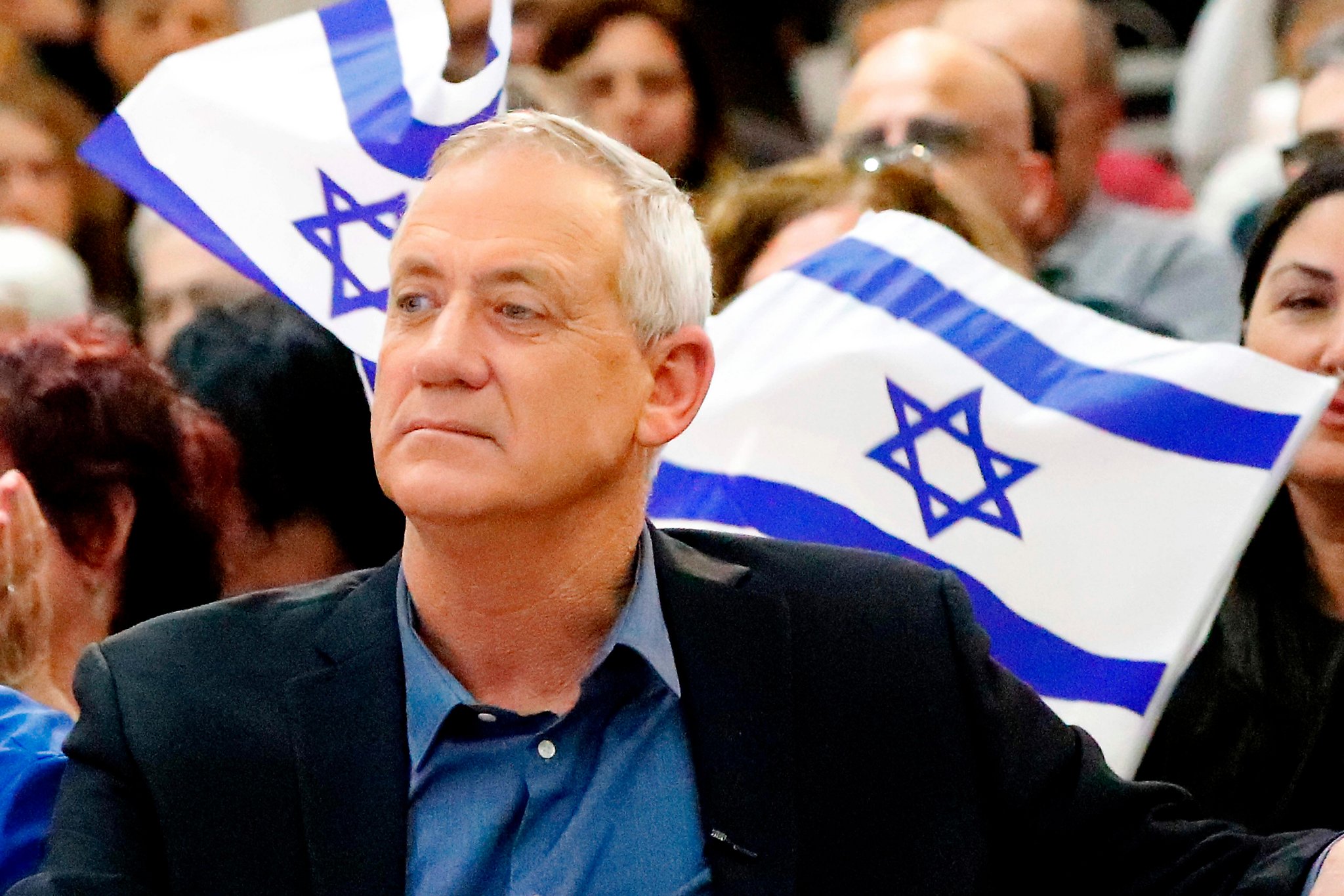 ‘King Bibi’ in dead heat as boisterous election in Israel winds down