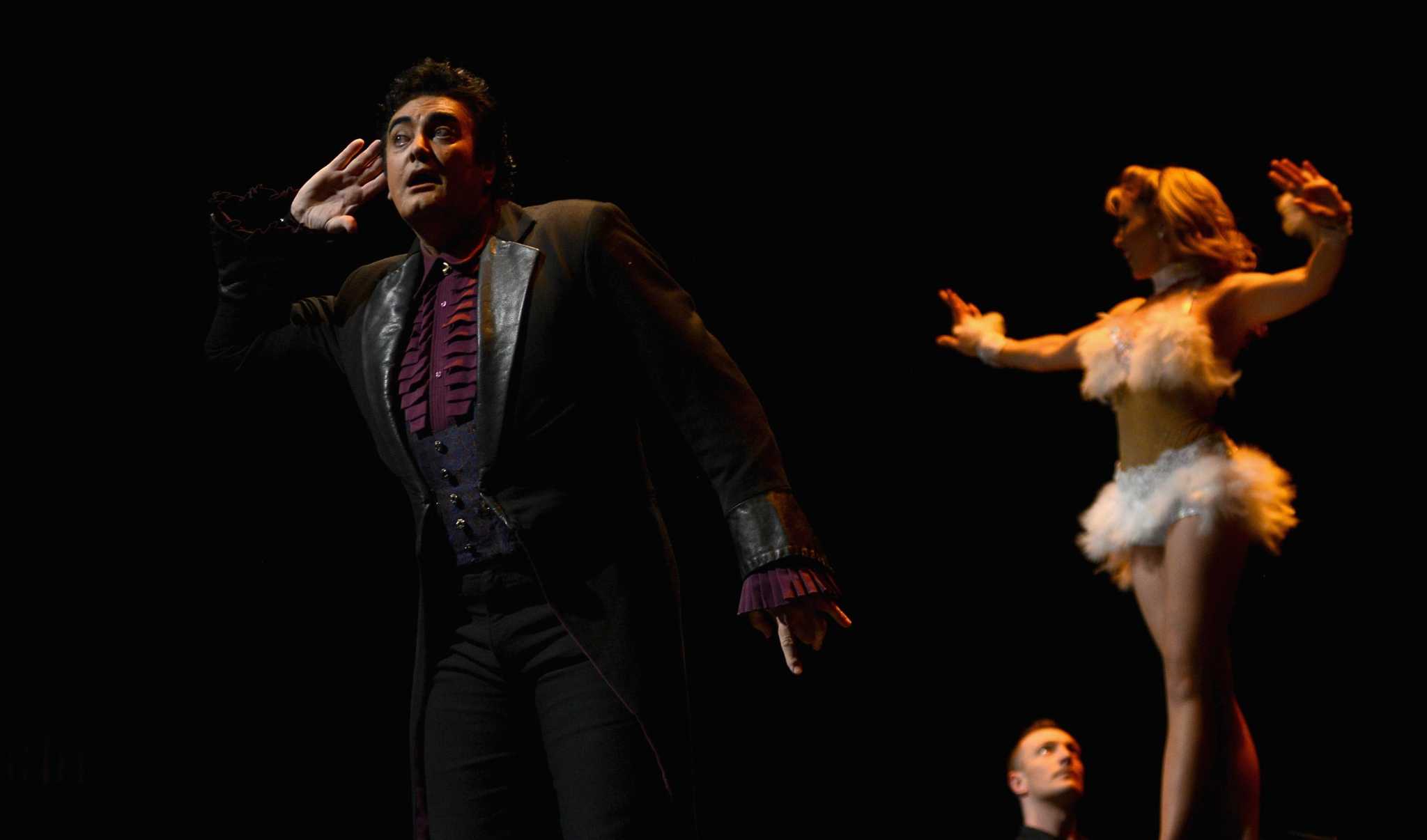 Master illusionist Rick Thomas materializes at Stamford Palace Theatre