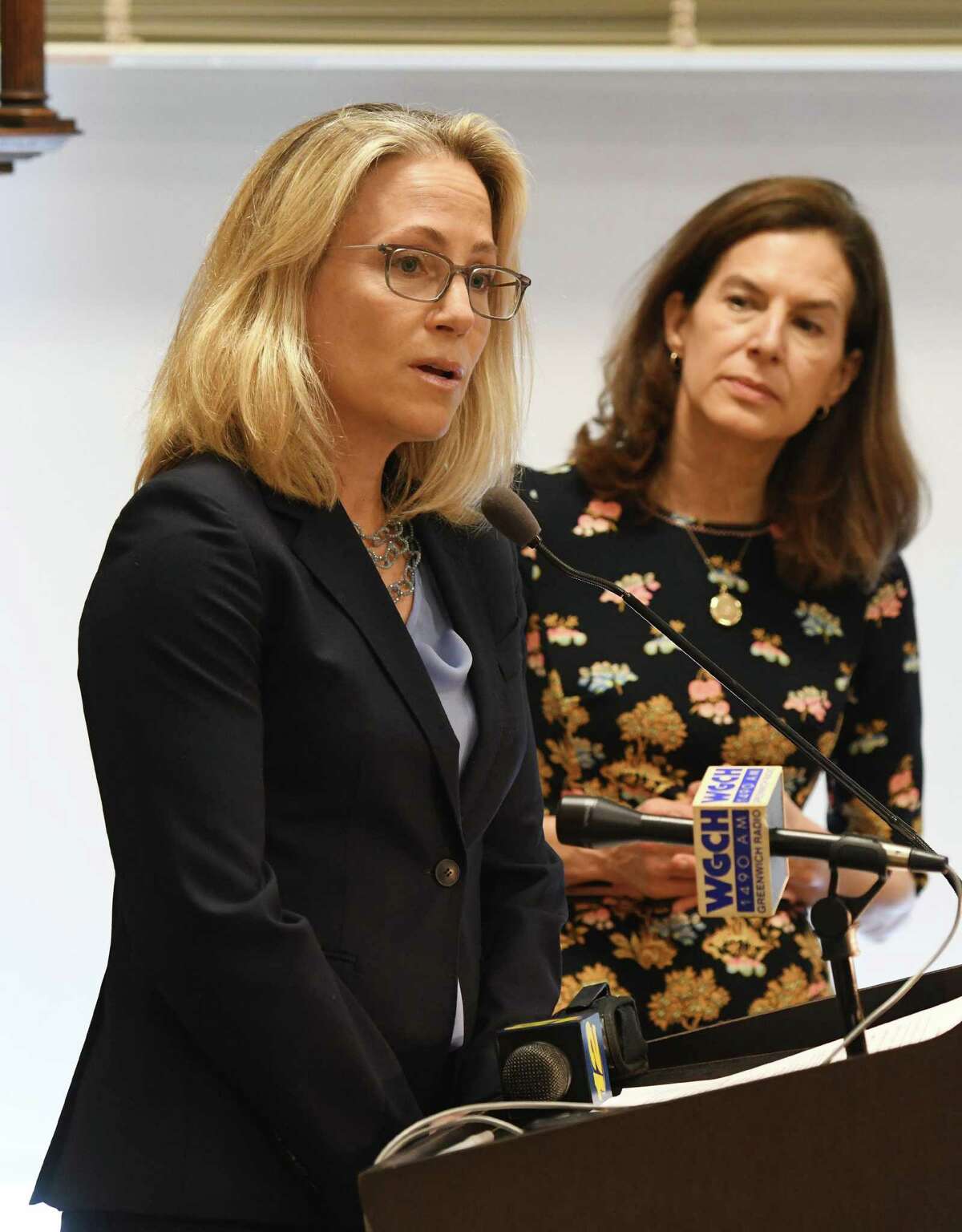 Lt. Gov. in Greenwich to tout census