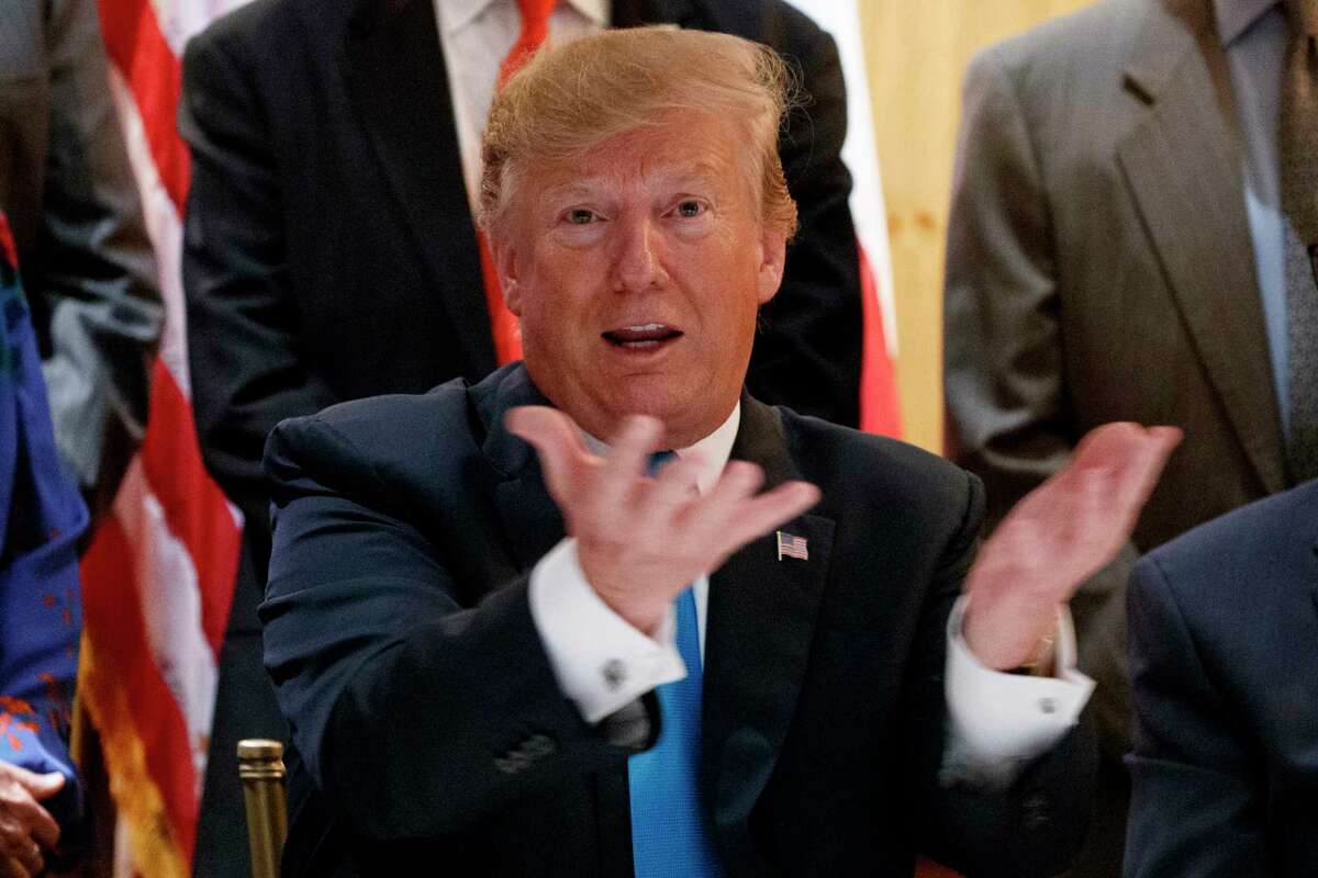 President Trump arrives in San Antonio for closed-door fundraiser