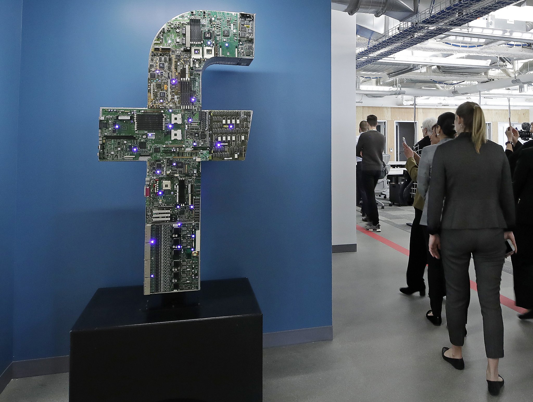 Facebook cracks down on groups spreading harmful information
