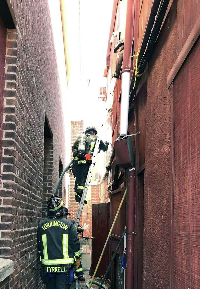Torrington firefighters extinguish two-alarm blaze - The Register Citizen