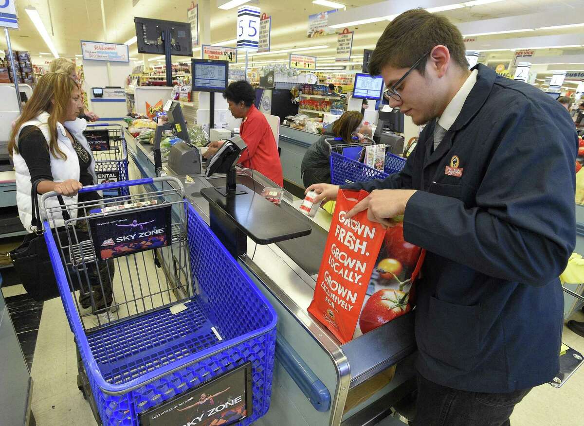 Fairfield plastic bag ban makes its way toward vote