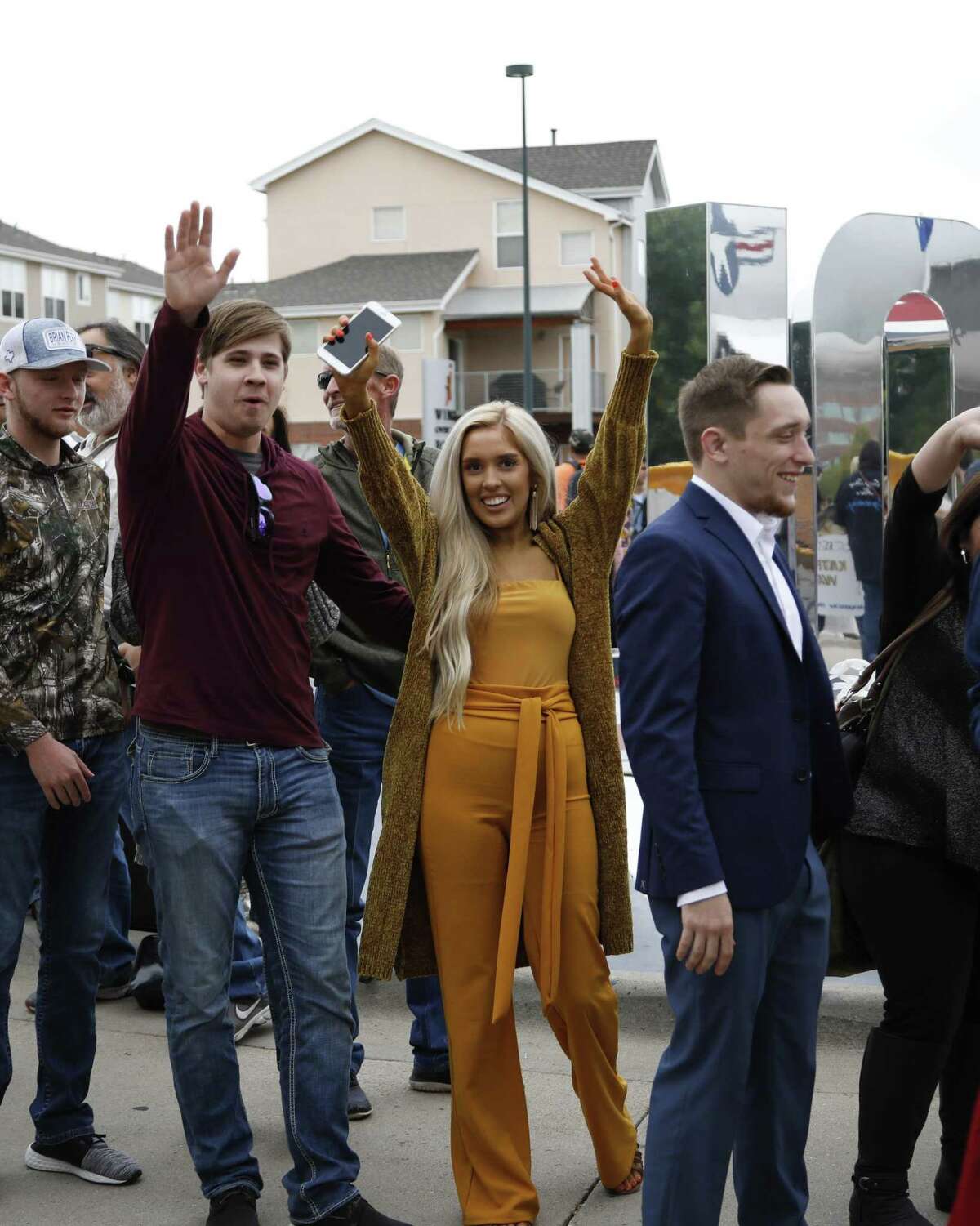 Uché and Laci Kaye Booth rep the Houston area on ‘American Idol’