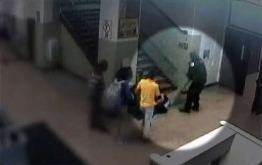 Video shows police dragging student down stairs - Jacksonville Journal-Courier