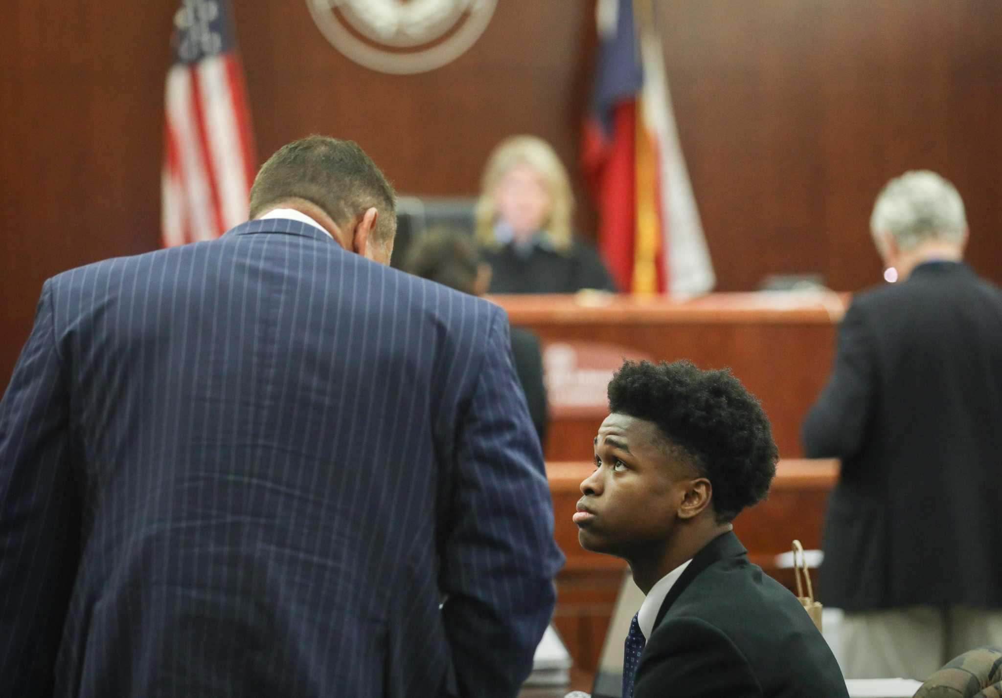 Capital murder trial of Houston teen stalls over possible missing bag ...