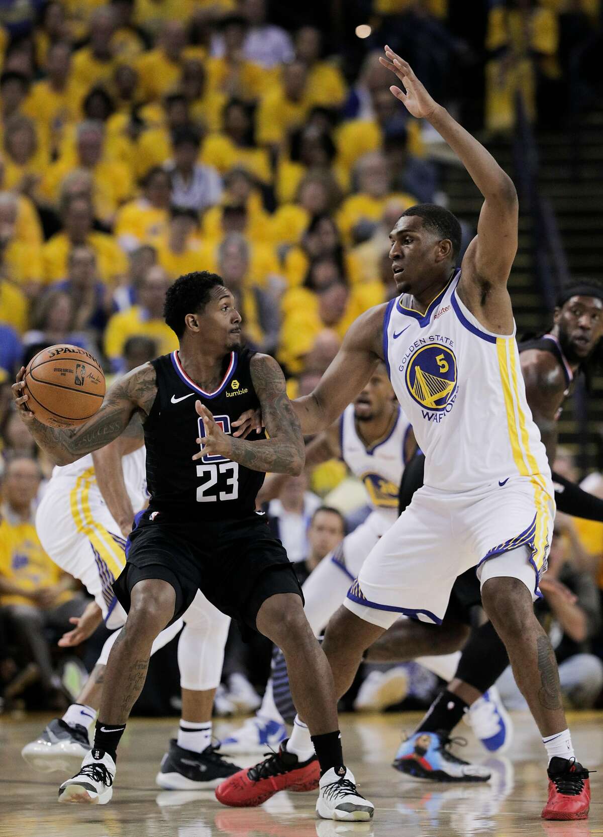 Warriors’ Kevon Looney emerges from shadows, shows off expanded game