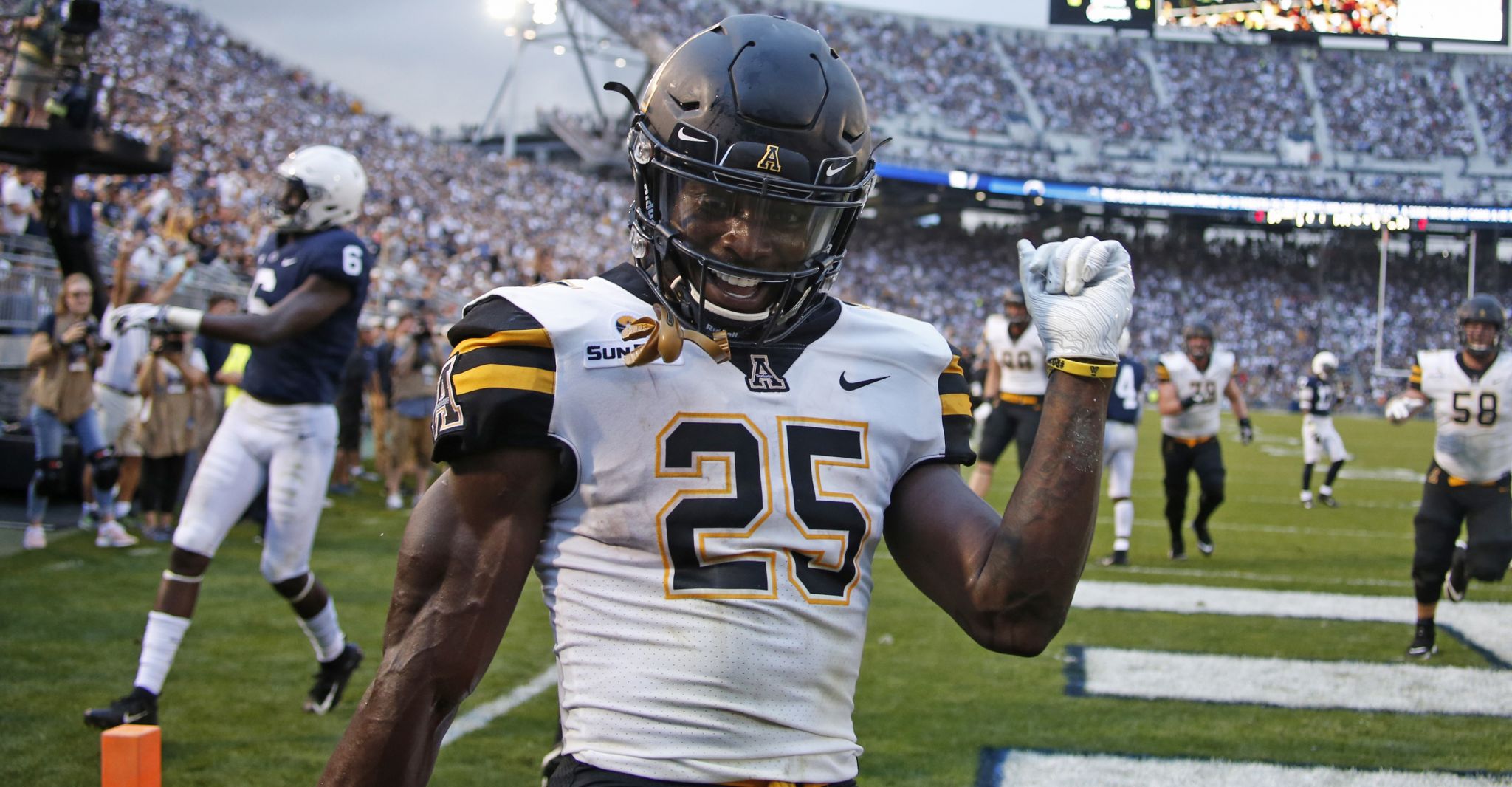 Appalachian State RB Jalin Moore visiting Texans