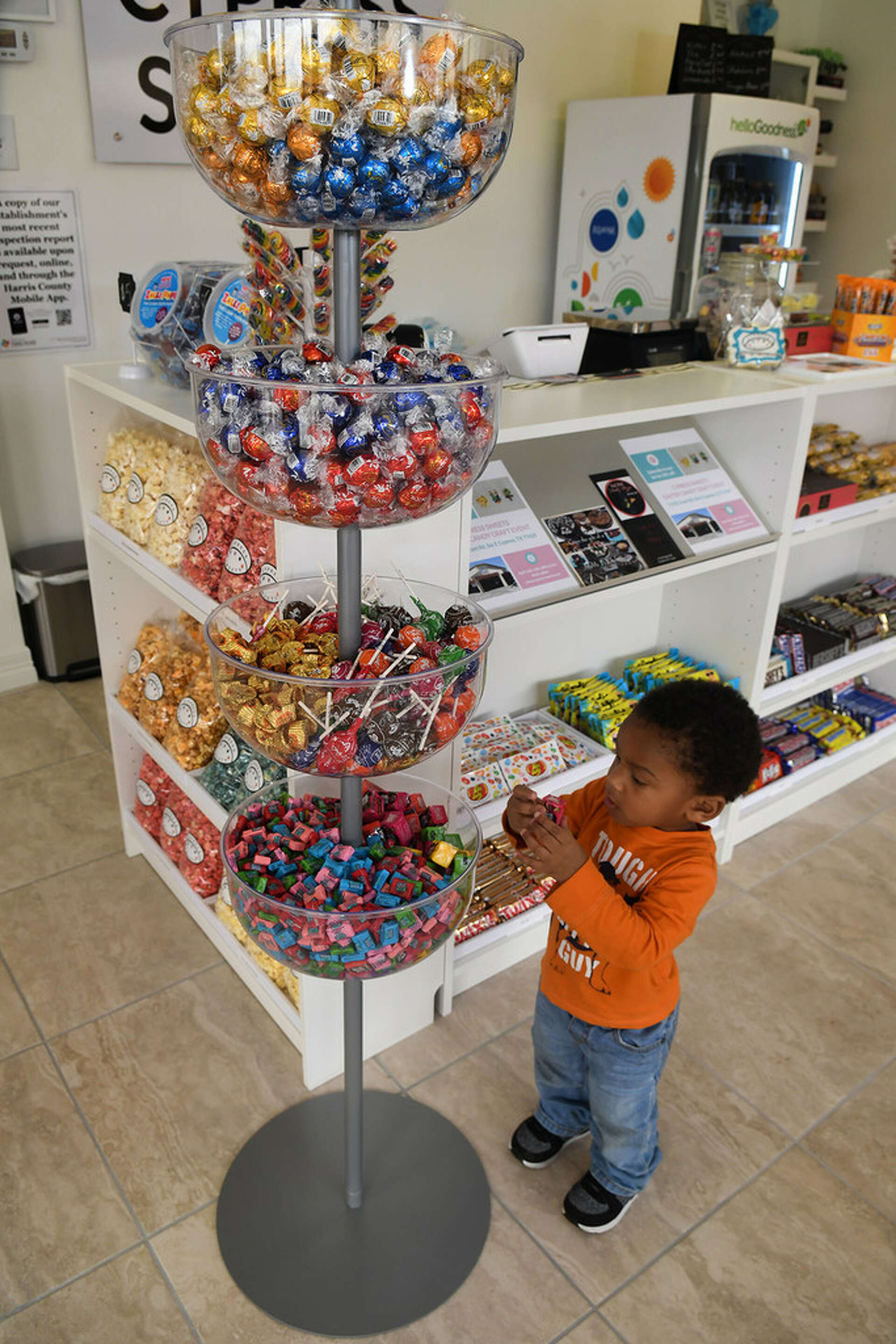 Cypress Sweets candy store celebrates grand opening in Houston area
