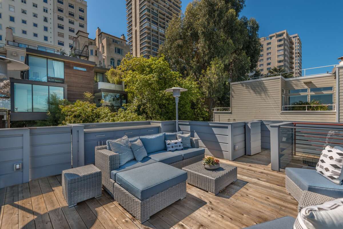 Rare home on magical Macondray Lane has iconic San Francisco views