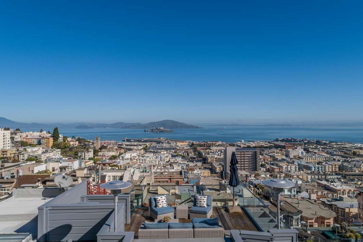 Rare home on magical Macondray Lane has iconic San Francisco views