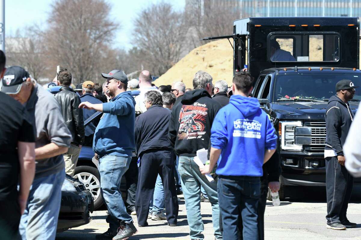 Photos: State auctions off surplus vehicles in Albany