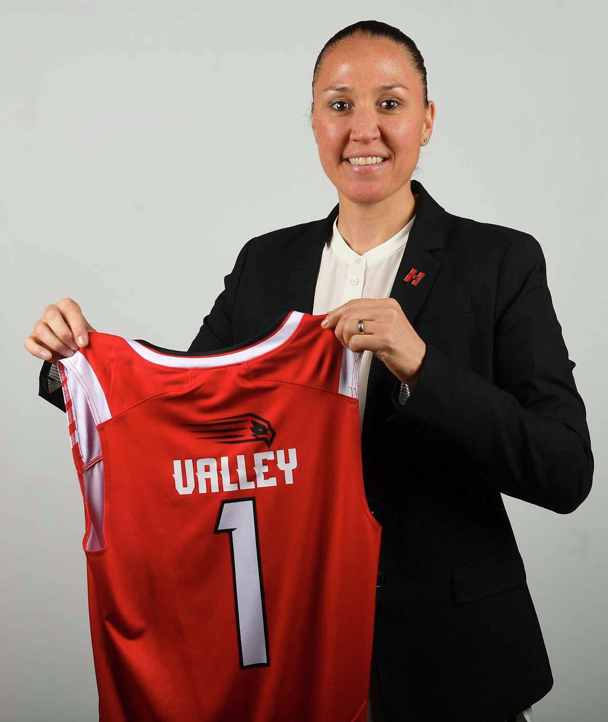 Morgan Valley introduced as Hartford coach with Geno Auriemma, UConn ...
