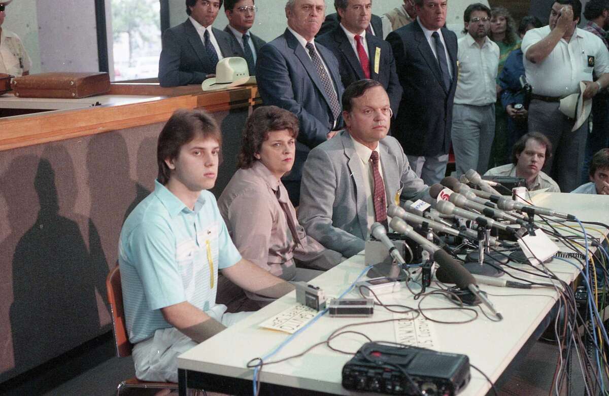 Before we ring in 2020, let's take a final look at 1989 through ...