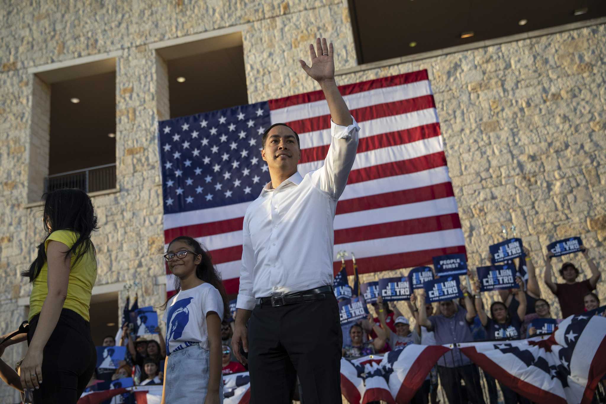 Navarrette: Julian Castro bets that slow and steady wins the race [Opinion]