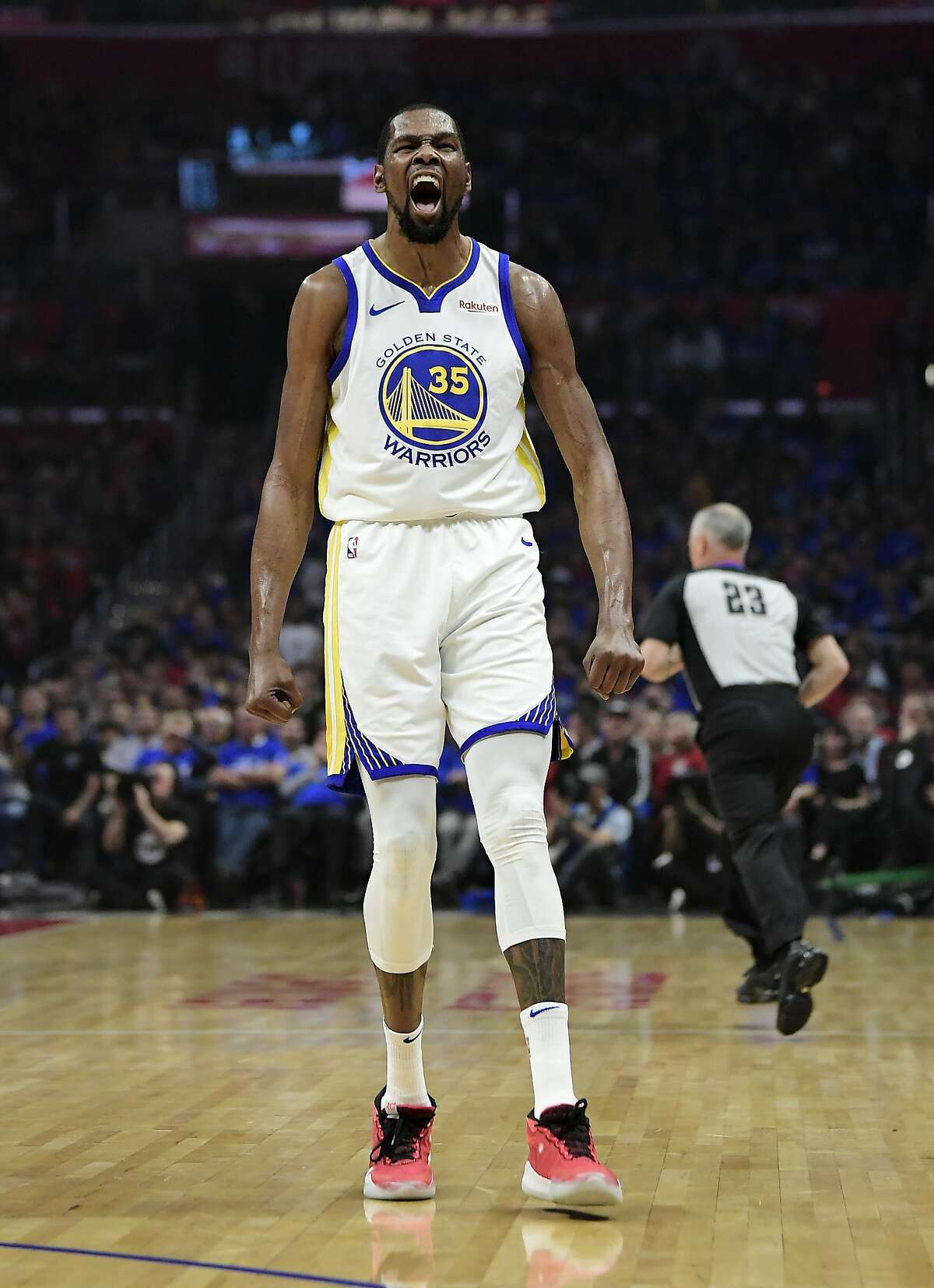 Warriors’ Kevin Durant listens to Steve Kerr, shoots and shoots and shoots Warriors’ Kevin Durant listens to Steve Kerr, shoots and shoots and shoots