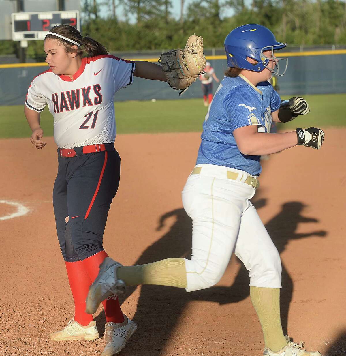 Hamshire-Fannett softball forces tiebreaker for final playoff spot