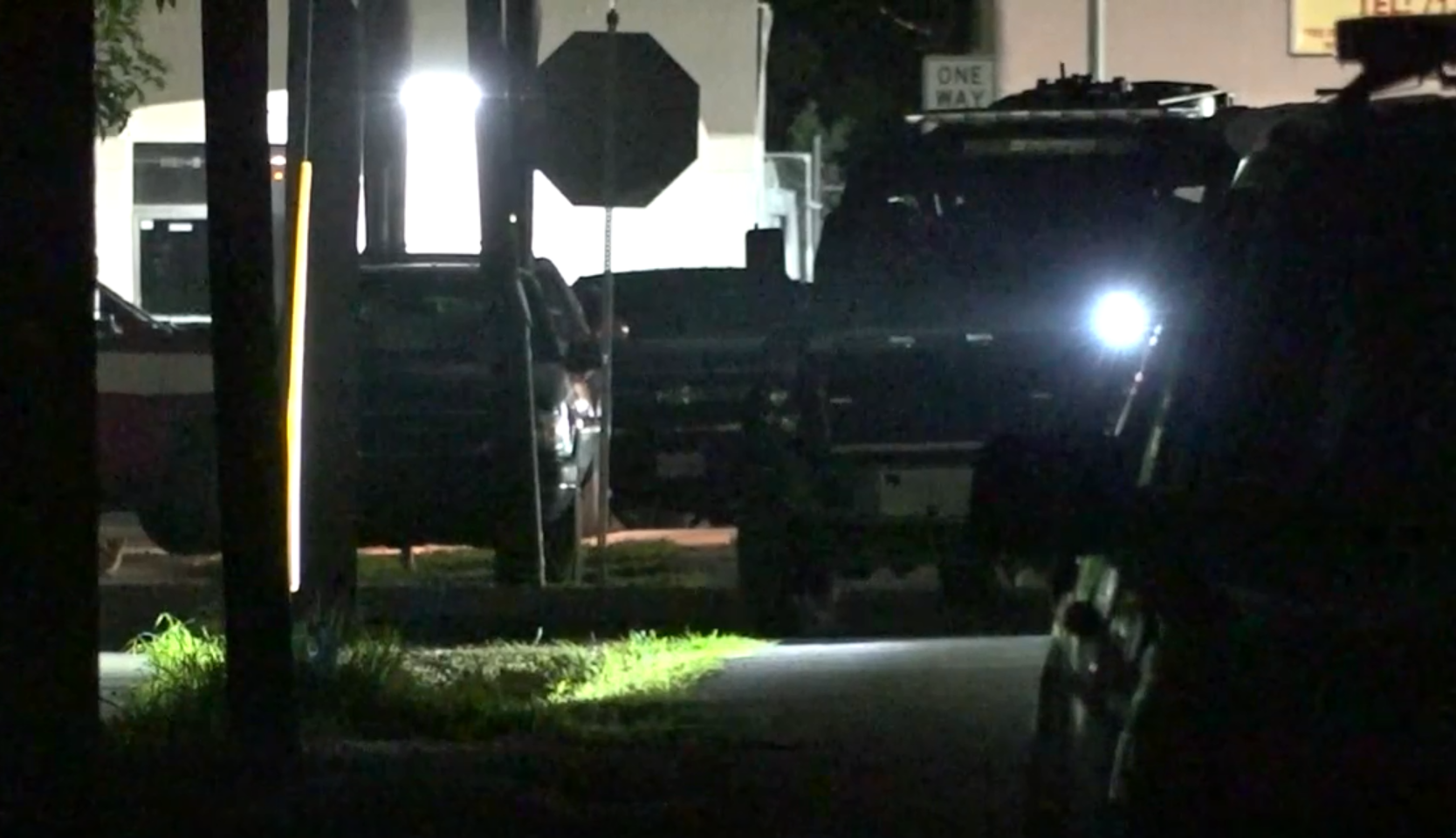 'Poor marksmanship' prevents murder, prompts SWAT standoff in north ...