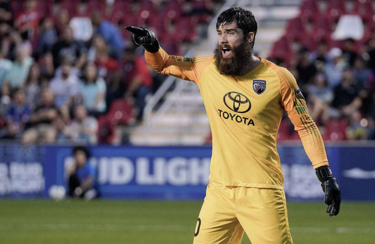 SAFC unravels in second half, falls to Monarchs