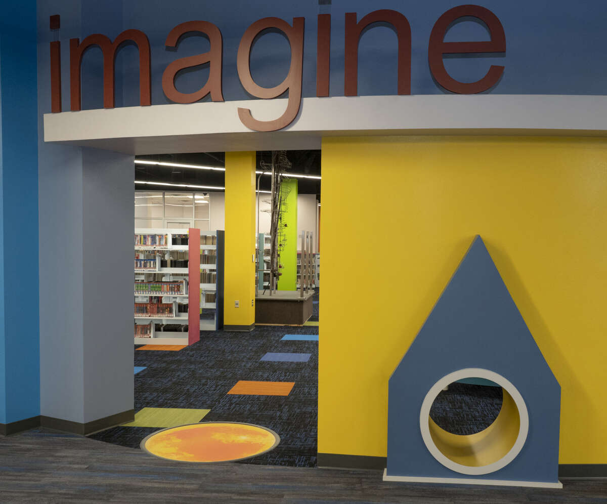 History of the Midland Country Public Library