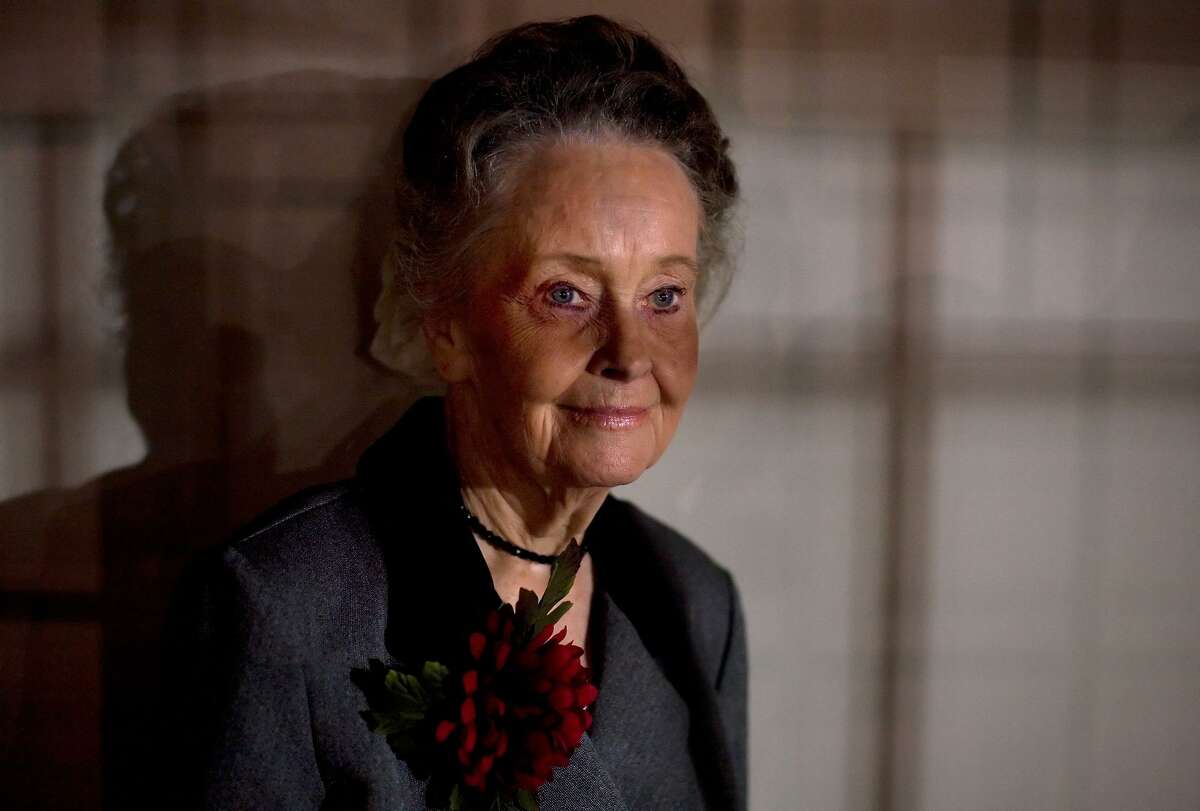 Ghost hunter Lorraine Warren to be buried in ‘haunted’ cemetery