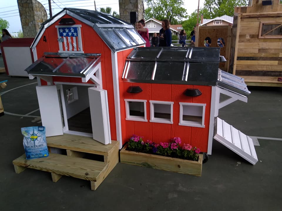 San Antonio students build elaborate custom dog houses inspired by ...