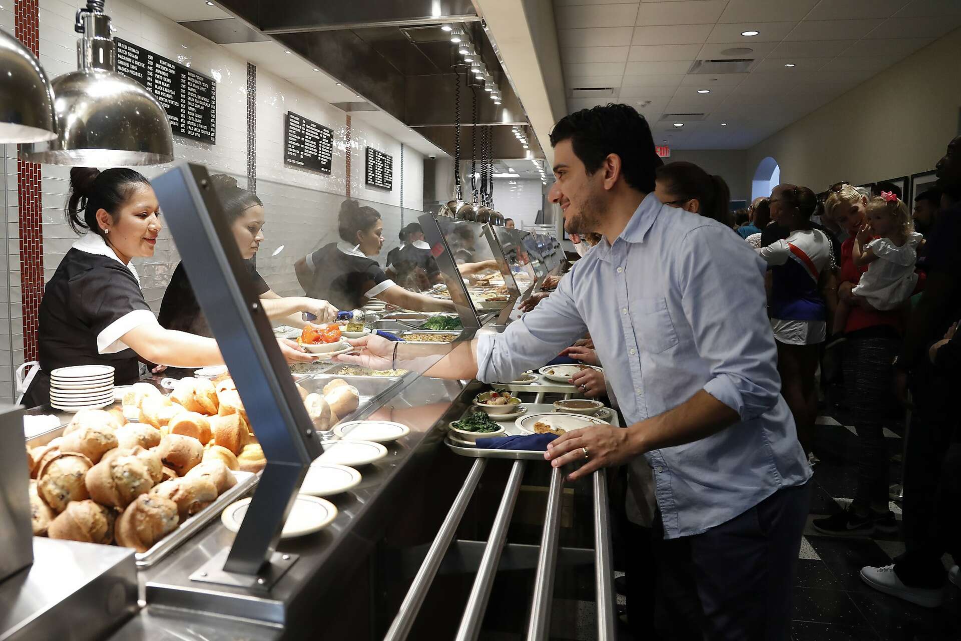 Houston restaurant Cleburne Cafeteria featured on Good Morning America