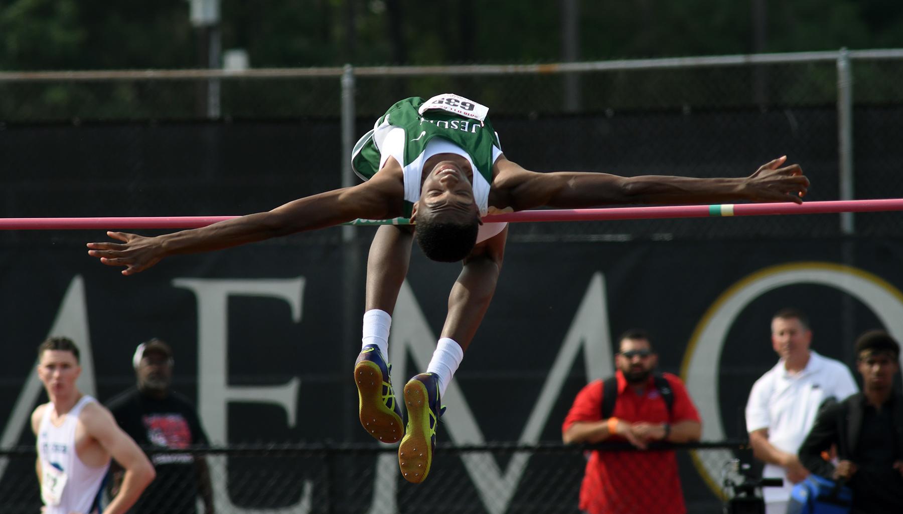 Strake Jesuit, SBISD track stars seek state berths