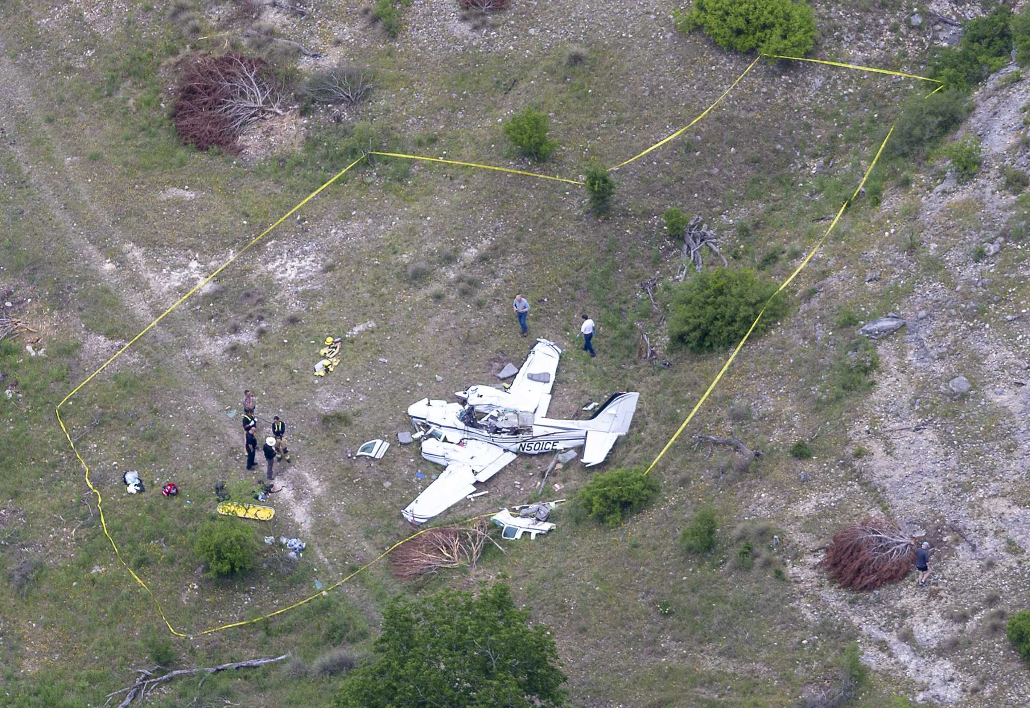 Witnesses say plane was sputtering, flying unusually low before fatal ...