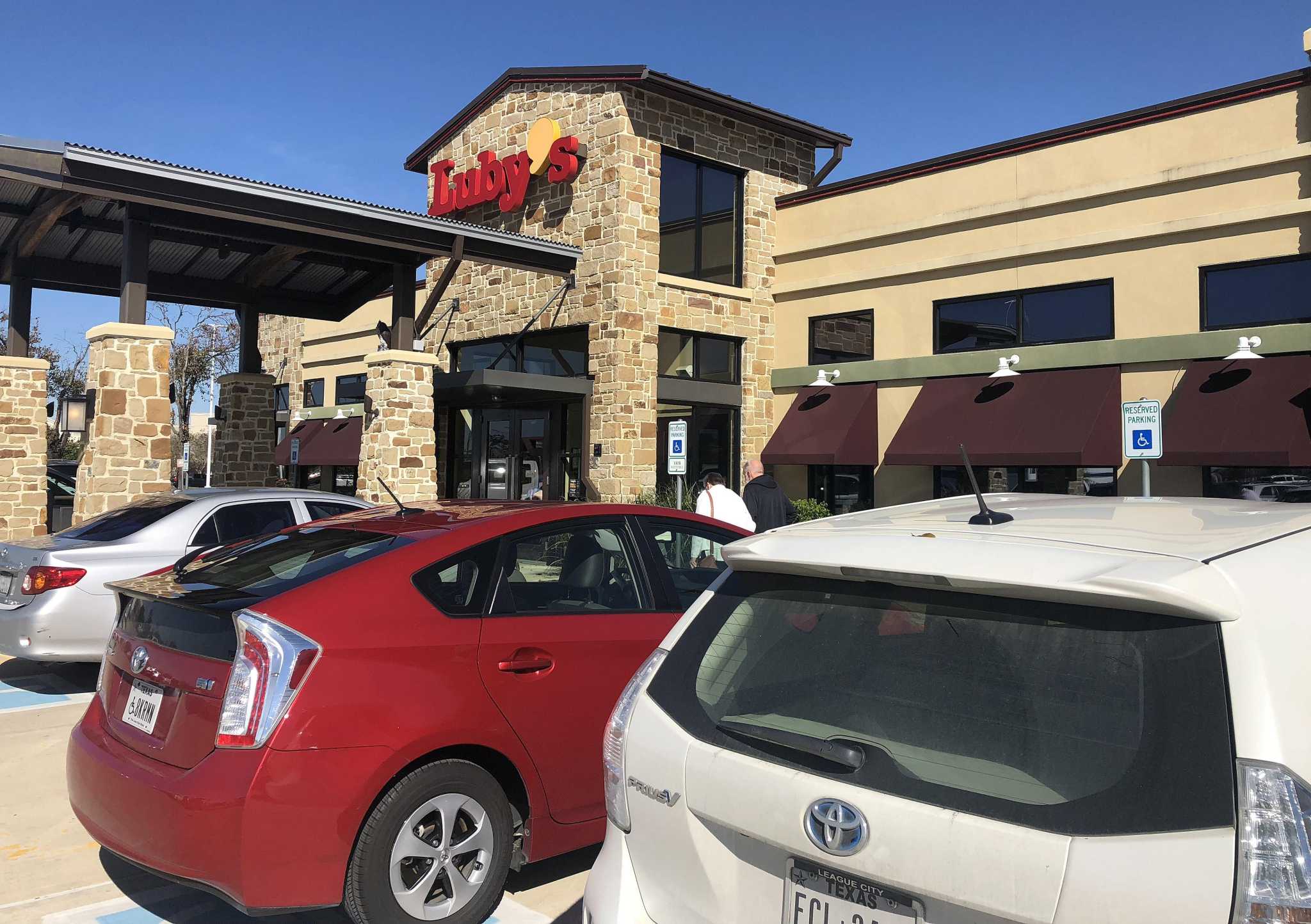 South Texas woman sues Luby's after falling off curb