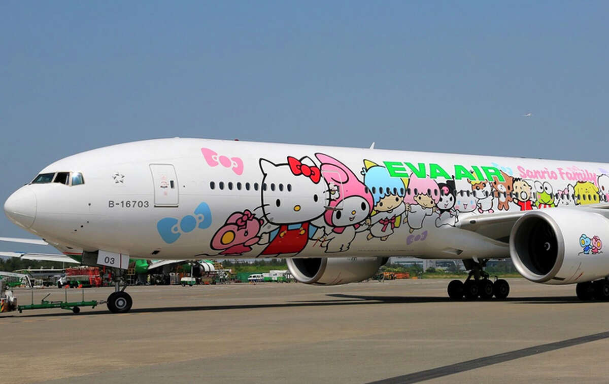 An unusual Hello Kitty jet to pounce on SFO