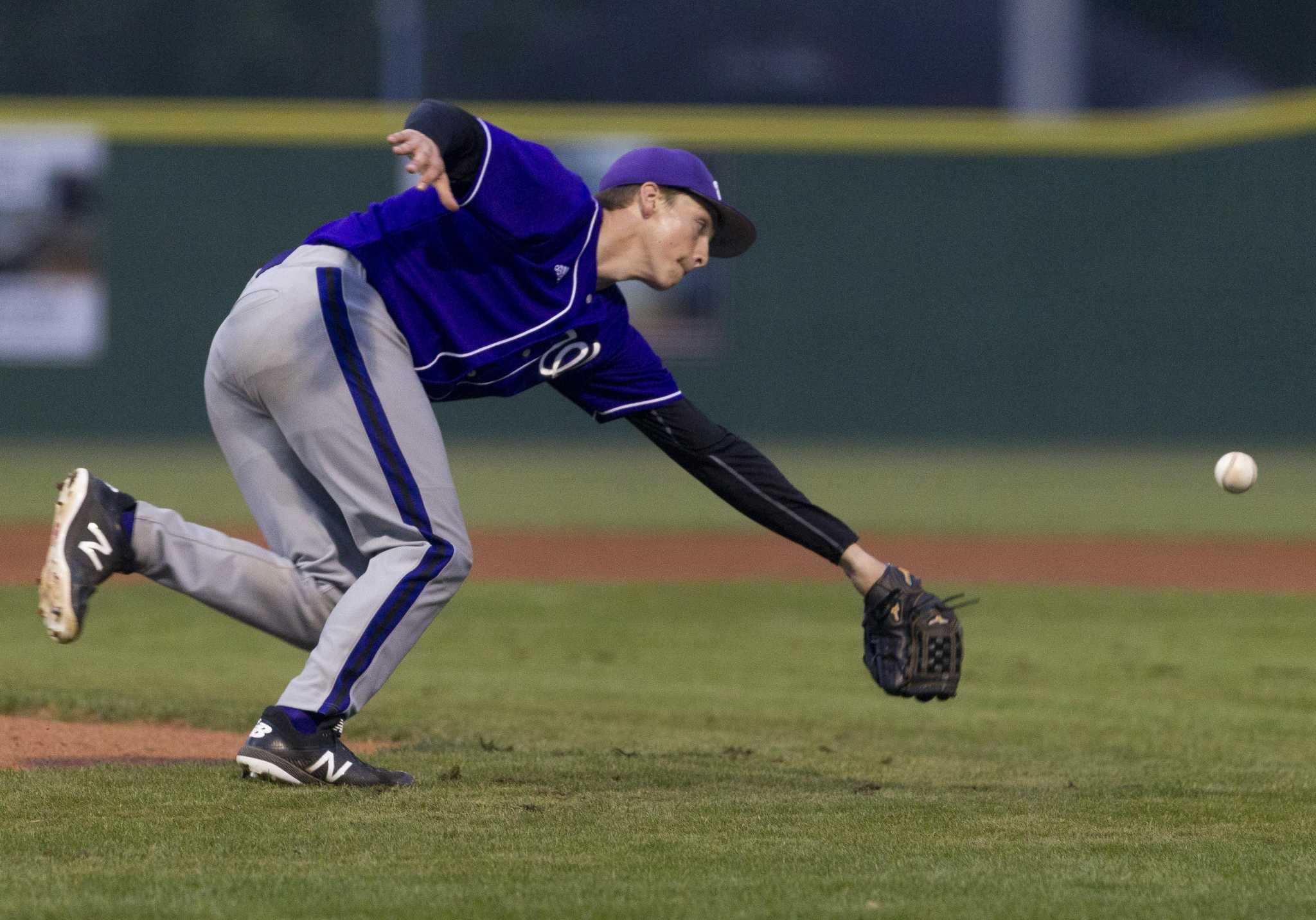 BASEBALL ROUNDUP: Willis, Conroe earn critical wins for playoff push