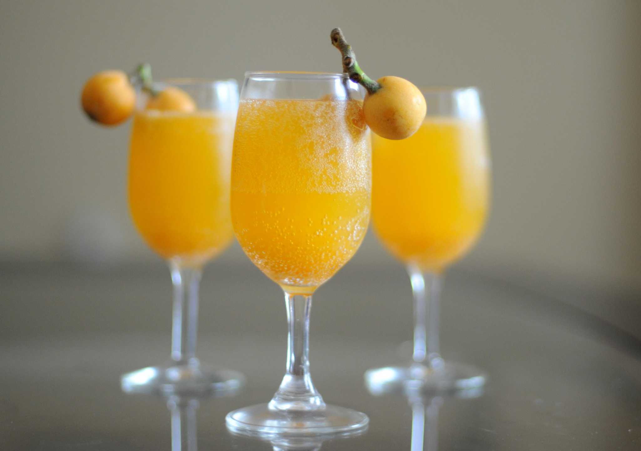 Recipe: Loquat Bellini cocktail
