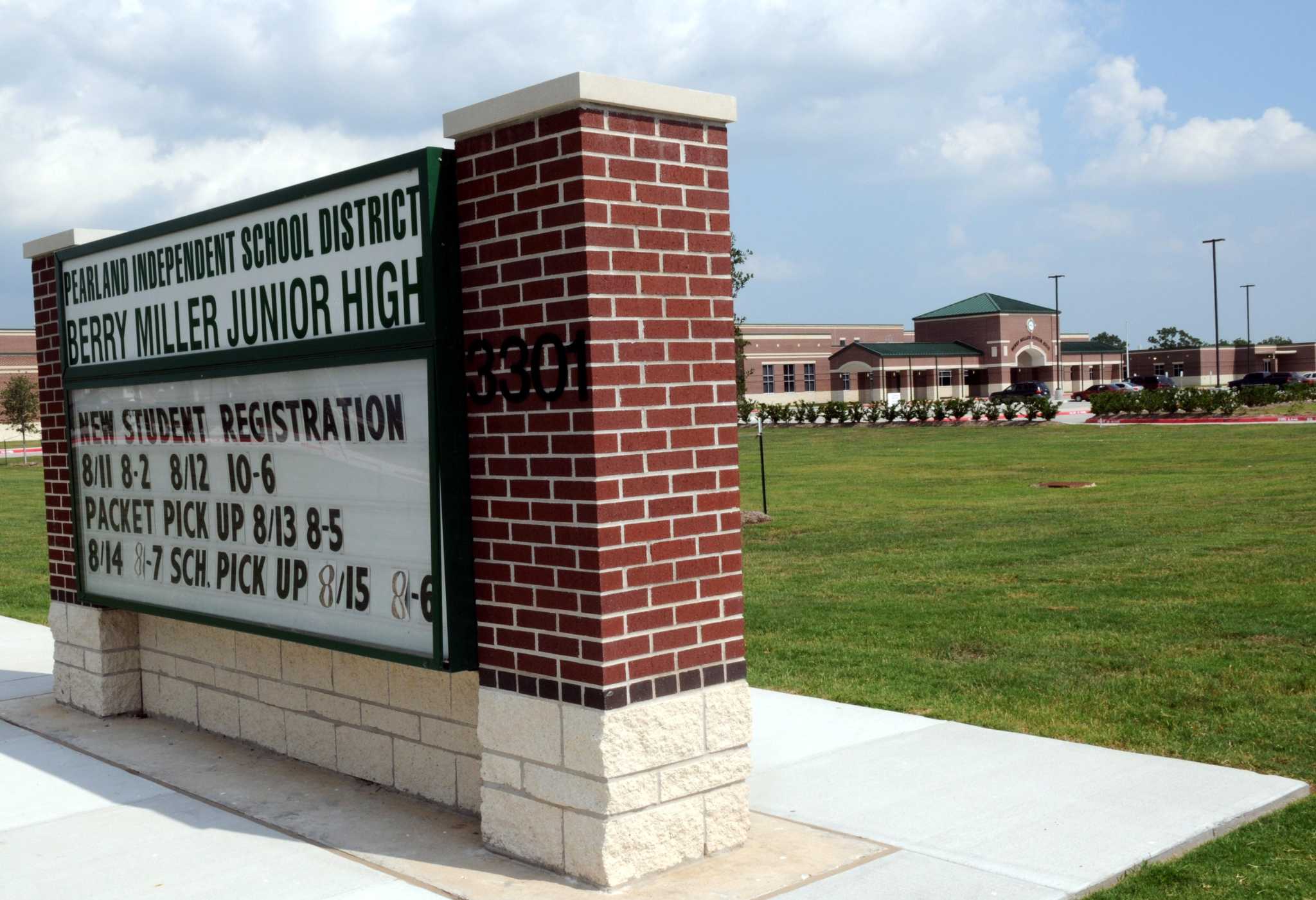 Pearland ISD announces new dress code amid discrimination claims