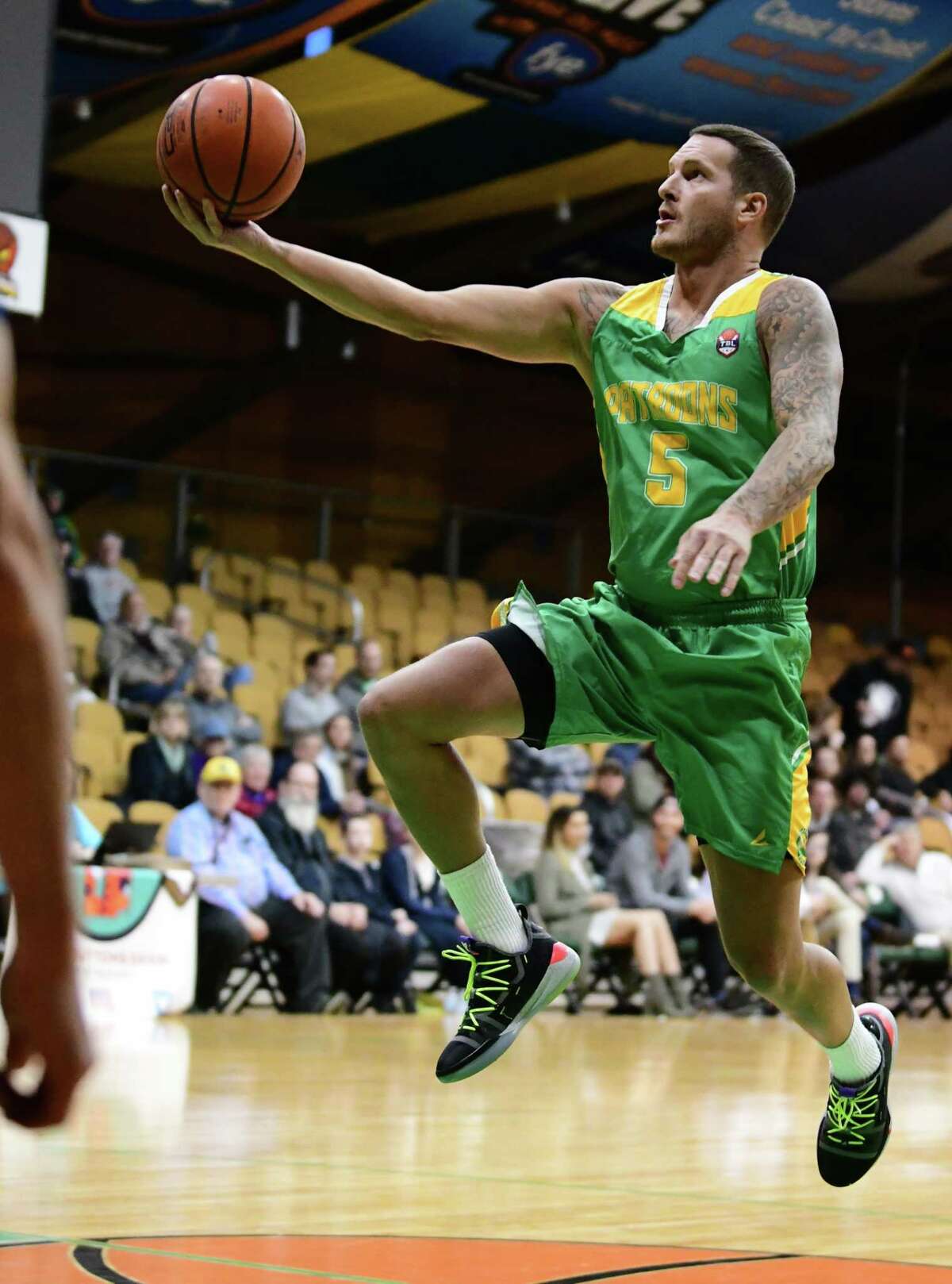 Patroons advance to uncertain TBL final