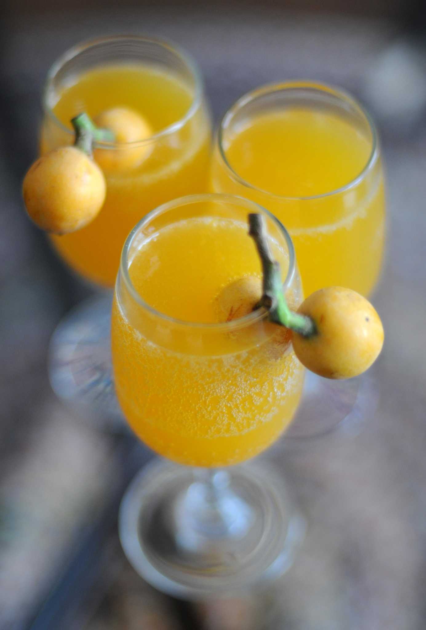 Recipe: Loquat Bellini cocktail