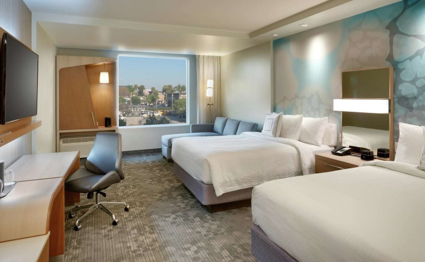 How to build a 26-story hotel in 3 months