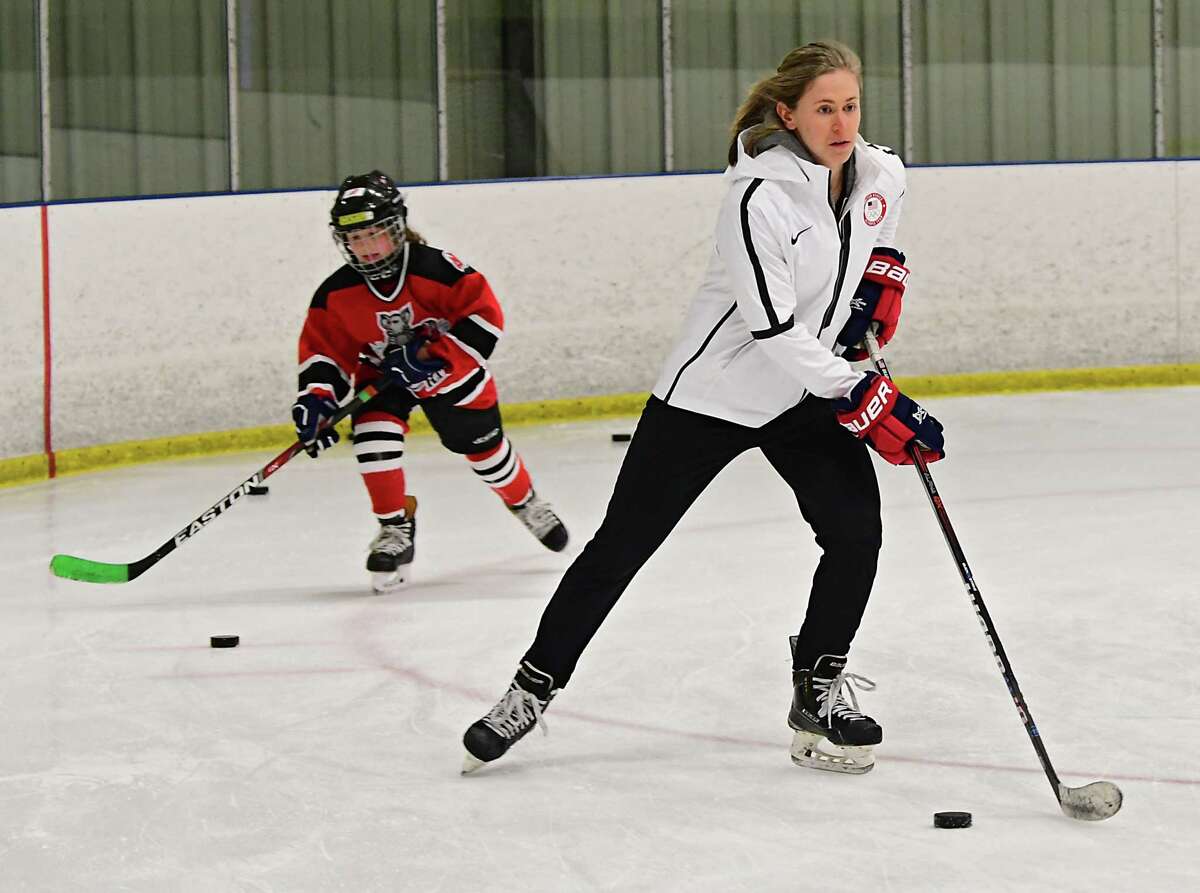 Gold medal Olympian hosts Clifton Park hockey clinic